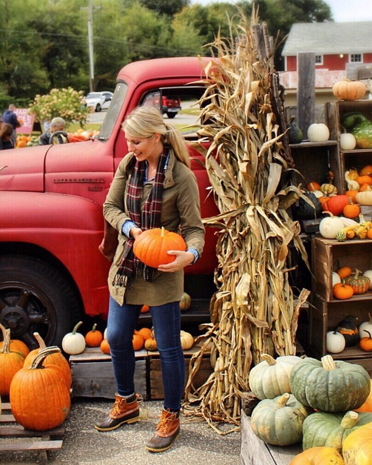 5 Favorite Fall Connecticut Towns to Visit | Kristy & New England