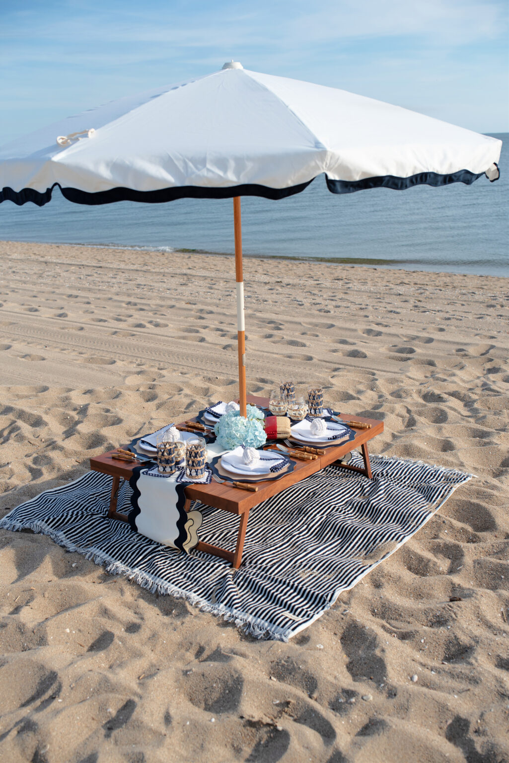 Mark & Graham Beach Essentials | Kristy & New England